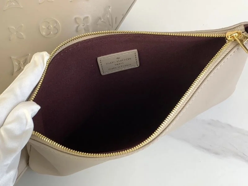 High accuracy Louis Vuitton Hobo Bags