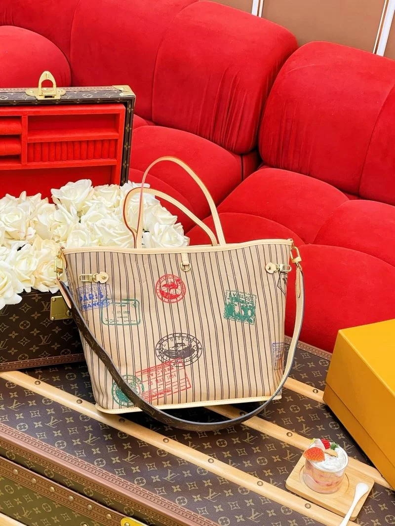 Precise copy Louis Vuitton Hobo Bags