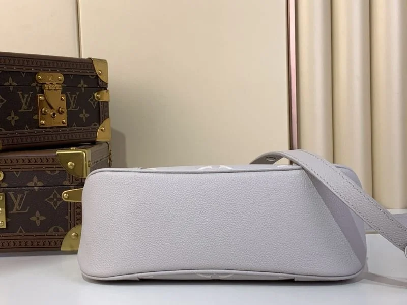 High accuracy Louis Vuitton Hobo Bags