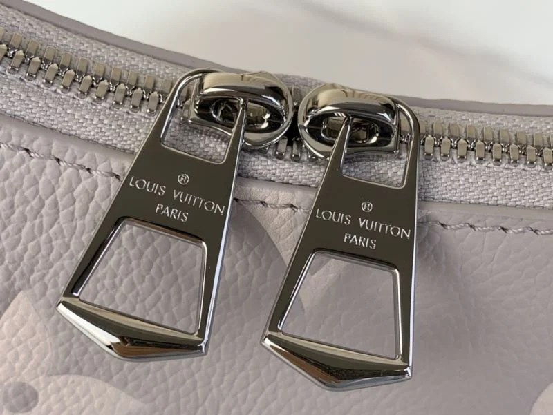 High accuracy Louis Vuitton Hobo Bags