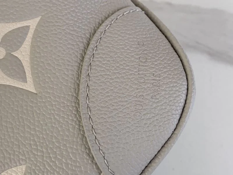 High accuracy Louis Vuitton Hobo Bags
