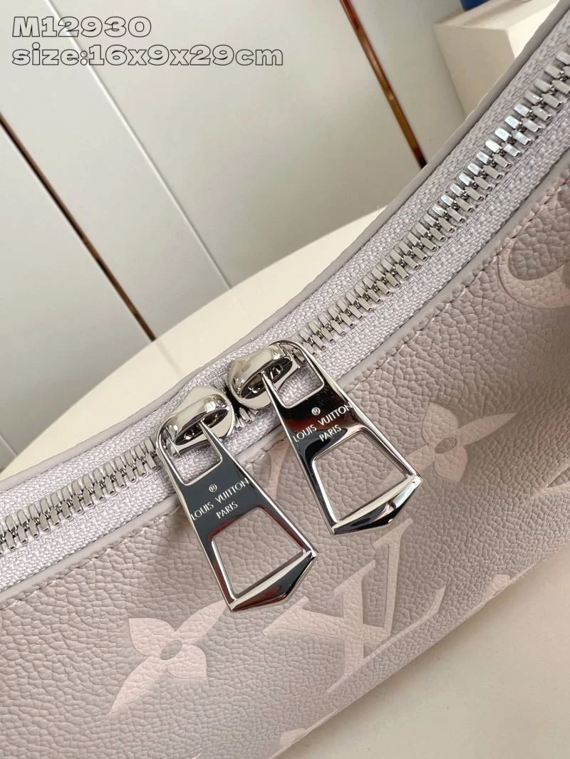 High accuracy Louis Vuitton Hobo Bags