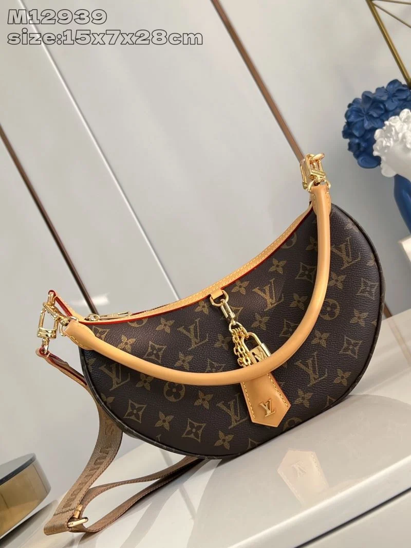 Louis Vuitton Hobo Bags