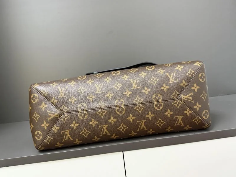 Official Louis Vuitton Hobo Bags