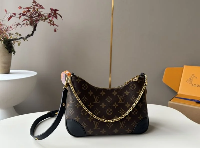Louis Vuitton Hobo Bags