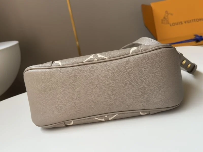 Precise copy Louis Vuitton Hobo Bags
