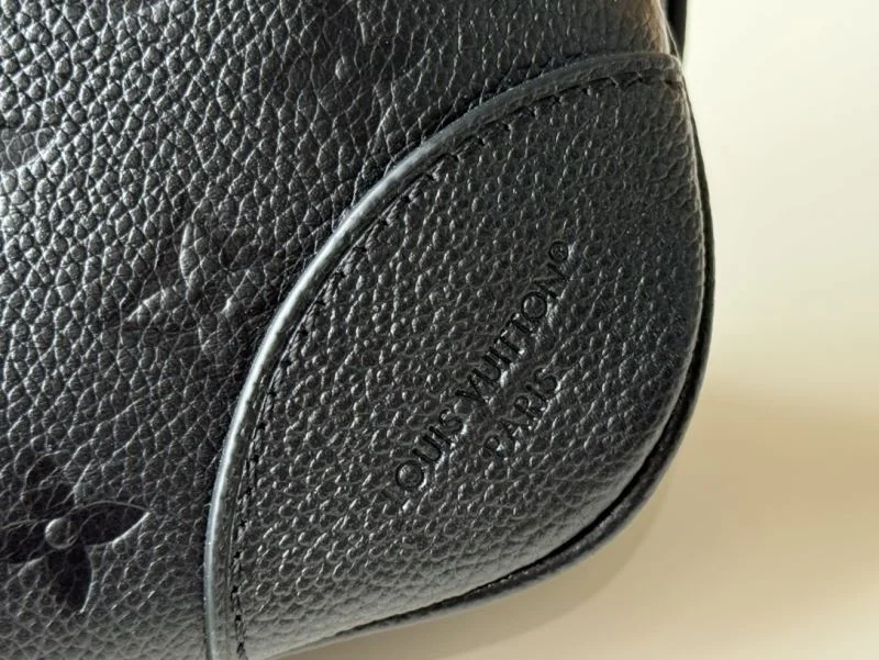 Perfect replica Louis Vuitton Hobo Bags