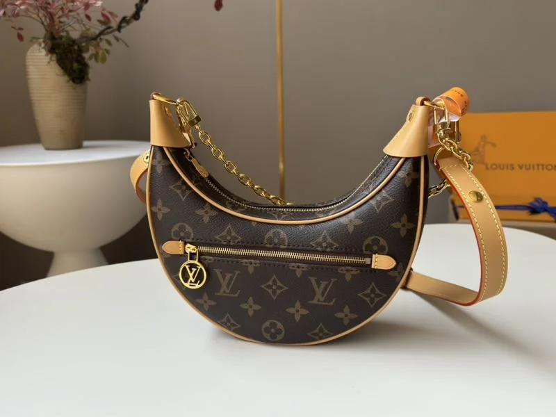 Louis Vuitton Hobo Bags