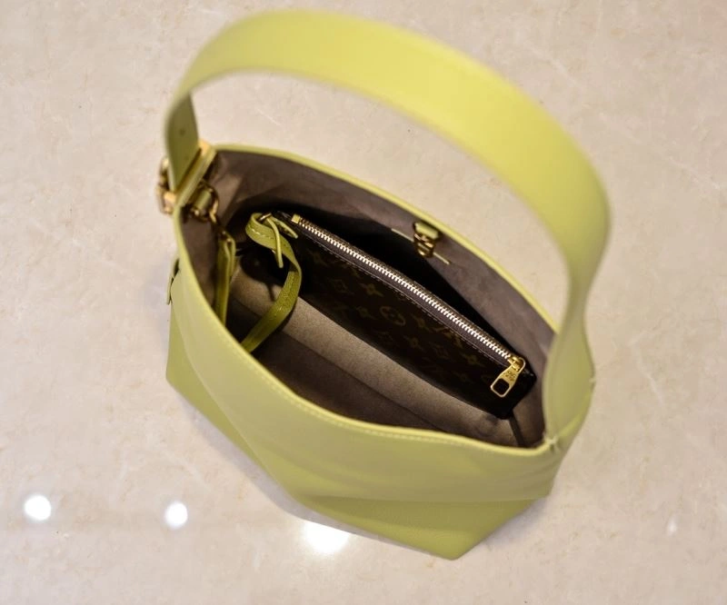 High fidelity Louis Vuitton Hobo Bags