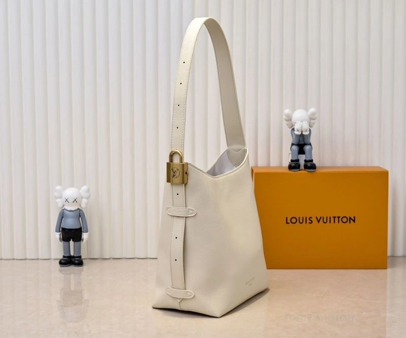 High accuracy Louis Vuitton Hobo Bags