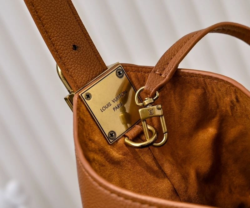 Reasonably priced Louis Vuitton Hobo Bags