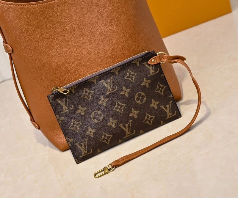 Low-cost Louis Vuitton Hobo Bags
