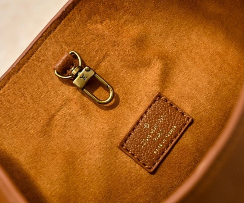 Low-cost Louis Vuitton Hobo Bags