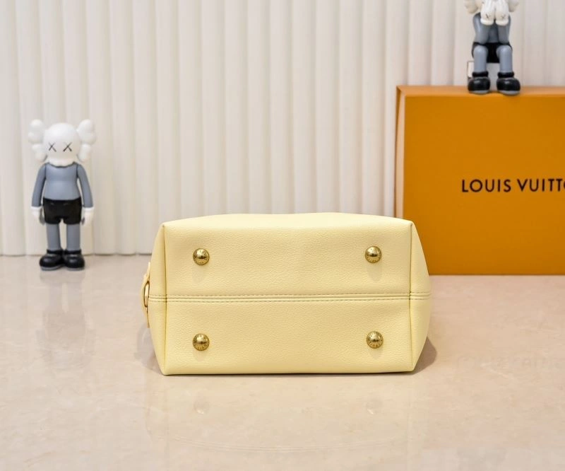 Precise copy Louis Vuitton Hobo Bags