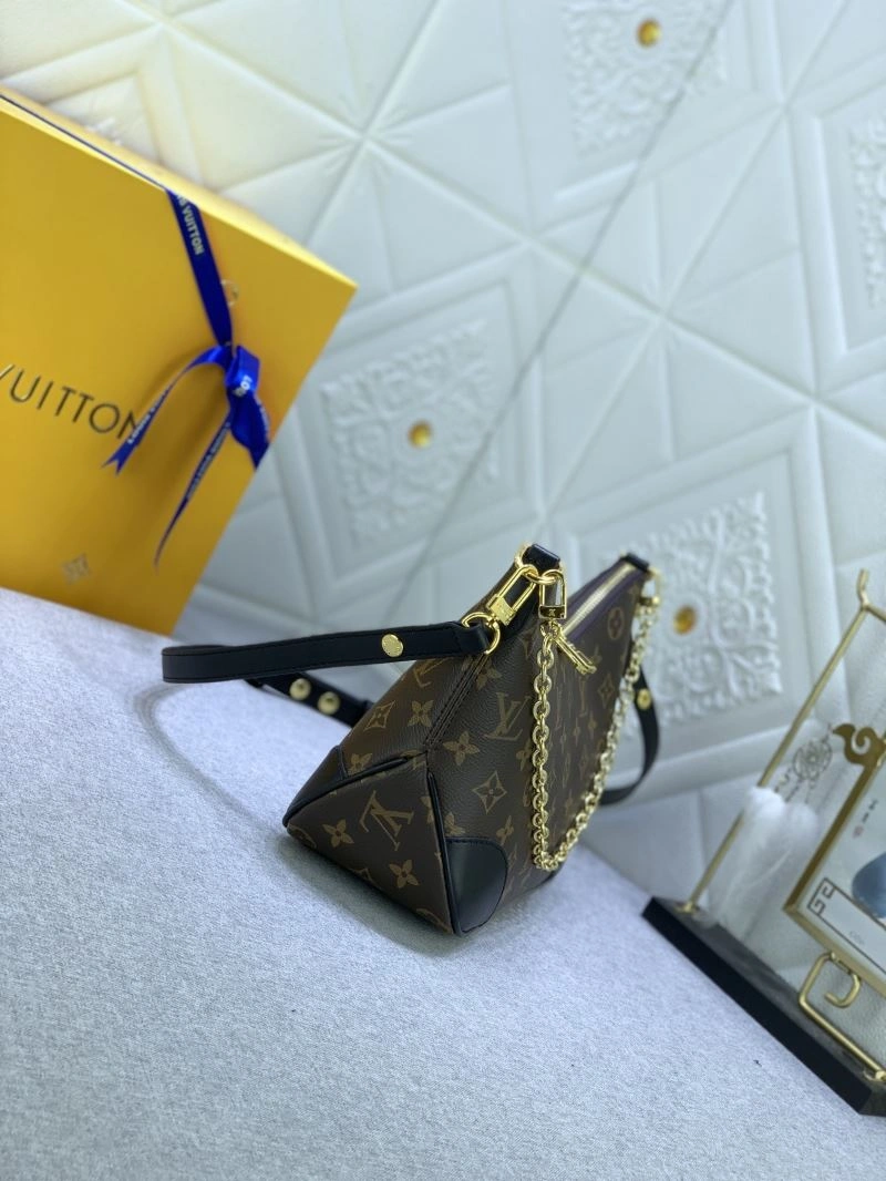 Top match Louis Vuitton Hobo Bags