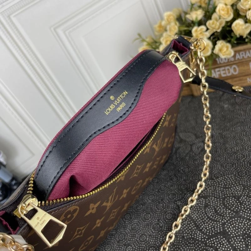 Exact replica Louis Vuitton Hobo Bags