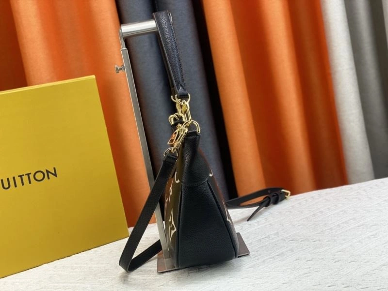Factory-made Louis Vuitton Hobo Bags
