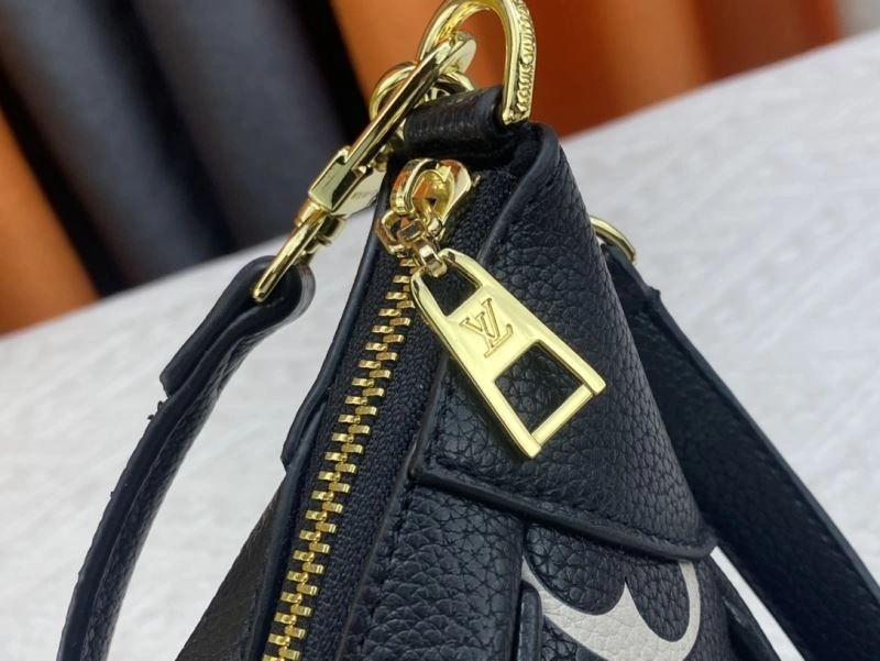 Factory-made Louis Vuitton Hobo Bags