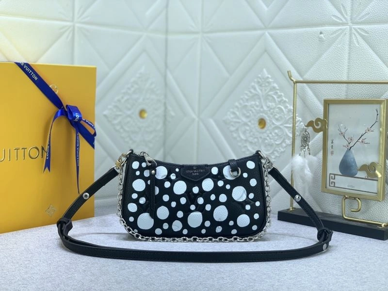 Louis Vuitton Hobo Bags