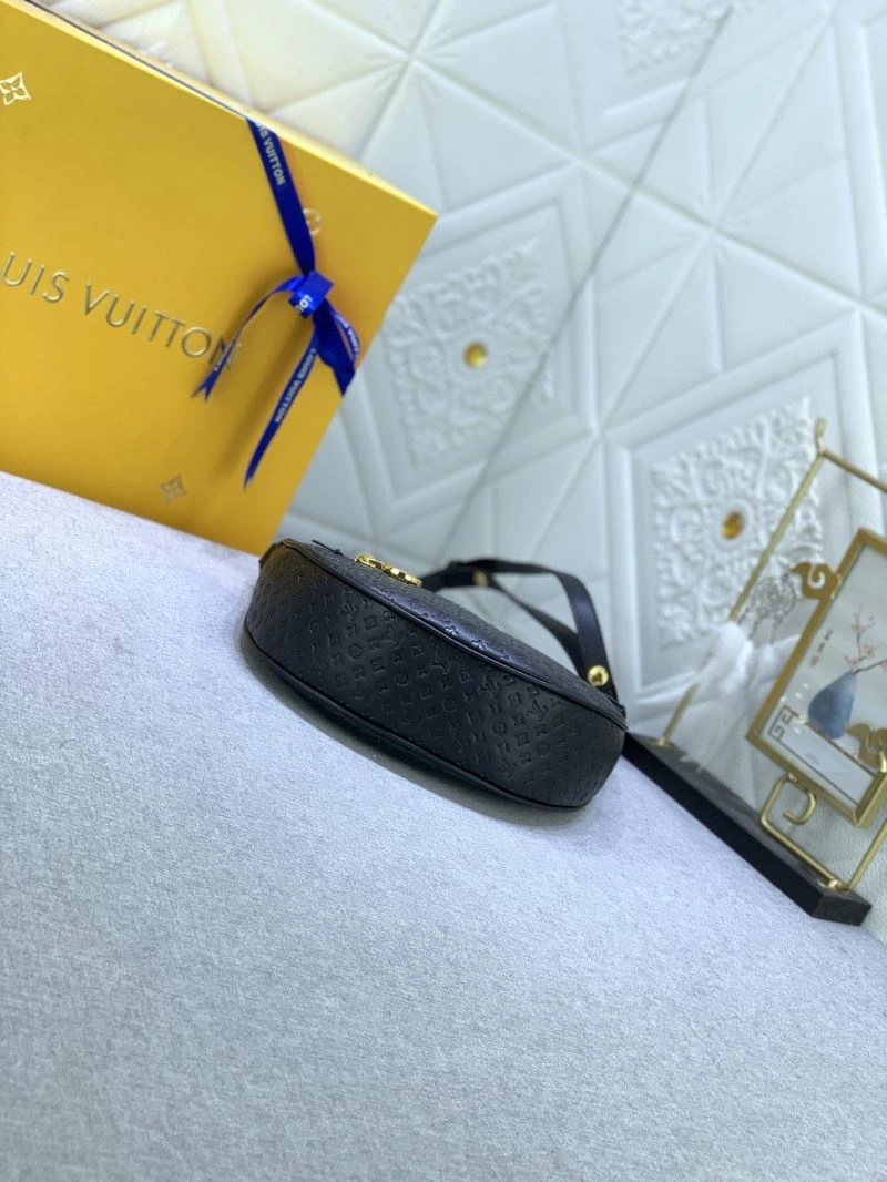 Indistinguishable Louis Vuitton Hobo Bags