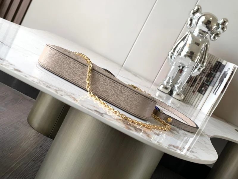 Exact replica Louis Vuitton Hobo Bags