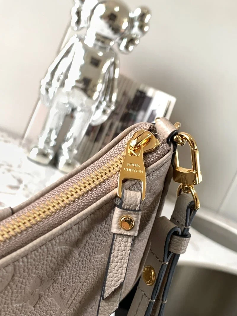 Exact replica Louis Vuitton Hobo Bags