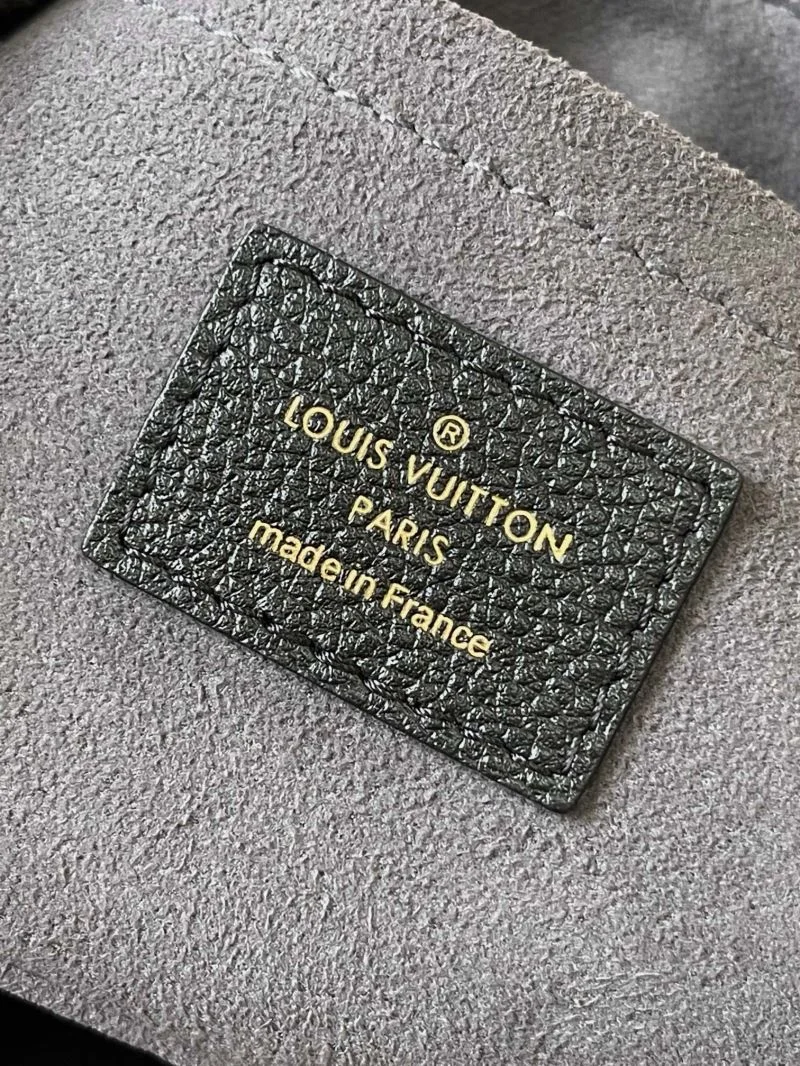 Official Louis Vuitton Hobo Bags