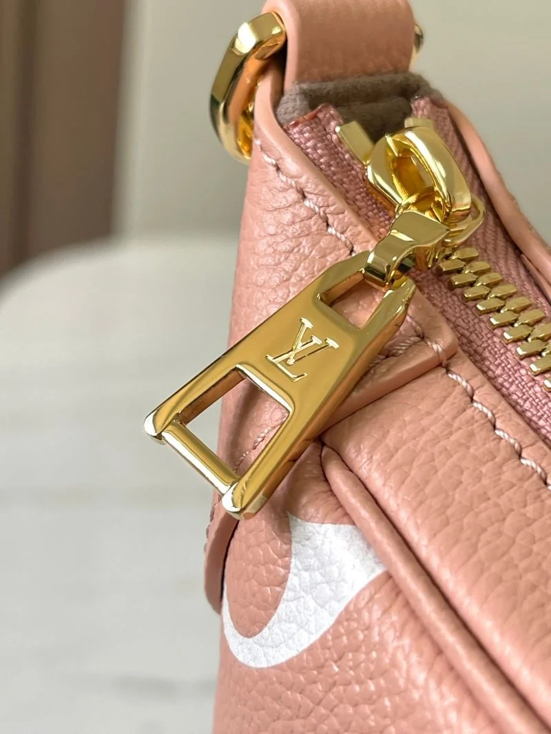 Factory-made Louis Vuitton Hobo Bags
