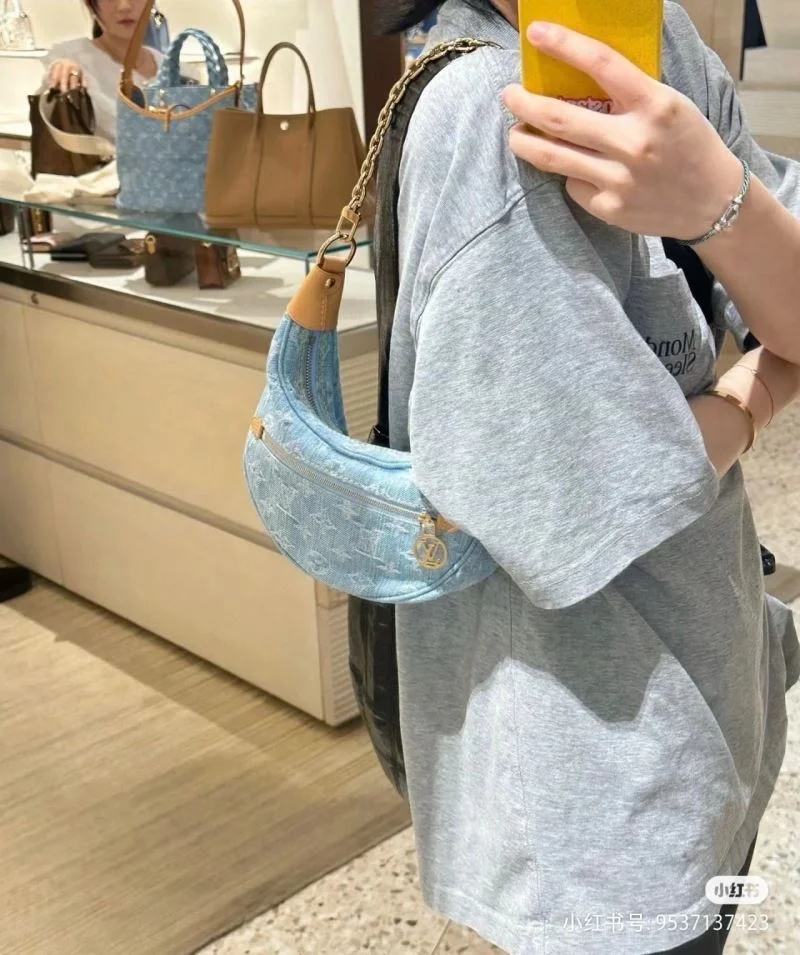 Discounted Louis Vuitton Hobo Bags