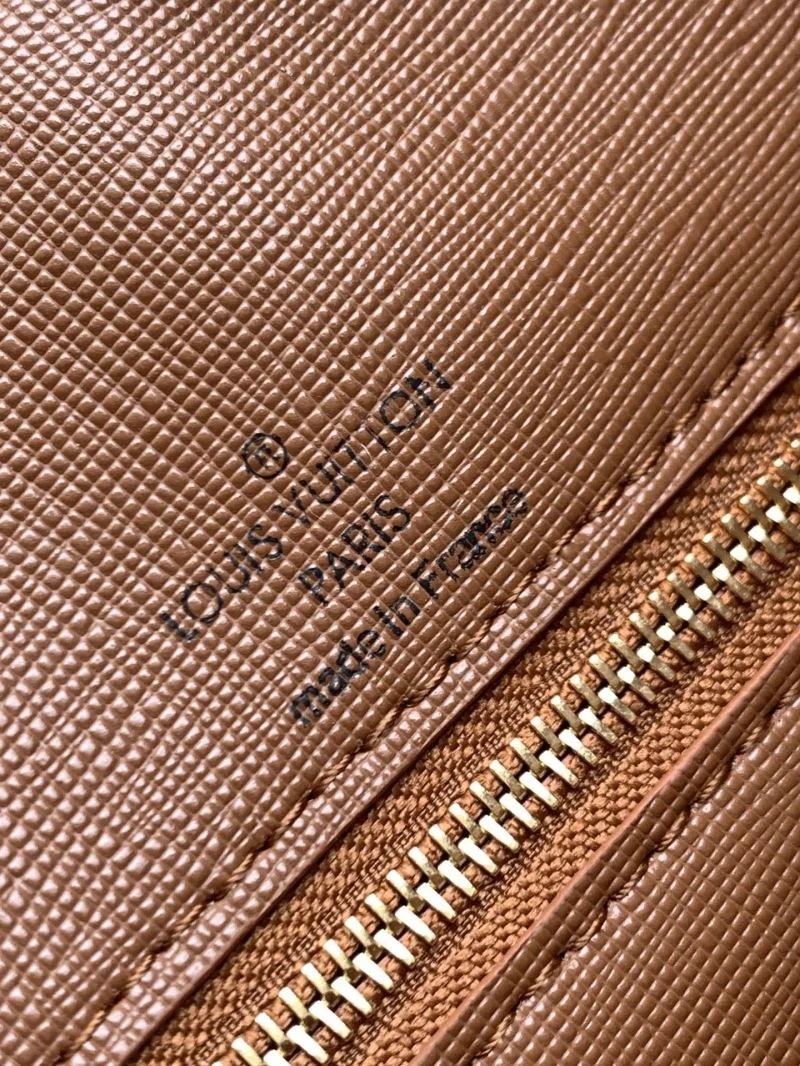 1:1 copy Louis Vuitton Hobo Bags