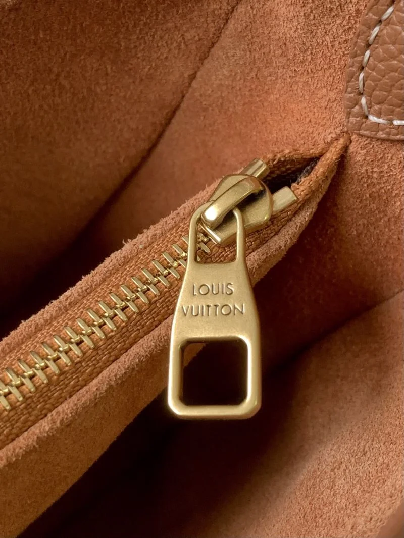 Budget-friendly Louis Vuitton Hobo Bags