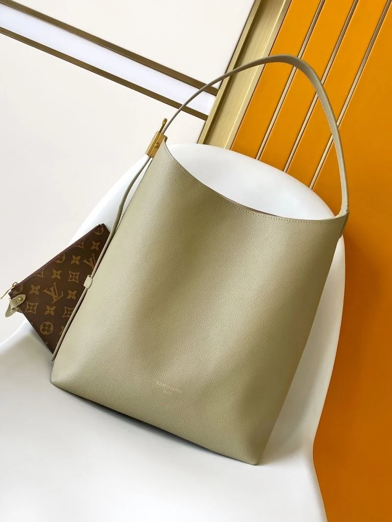 Louis Vuitton Hobo Bags