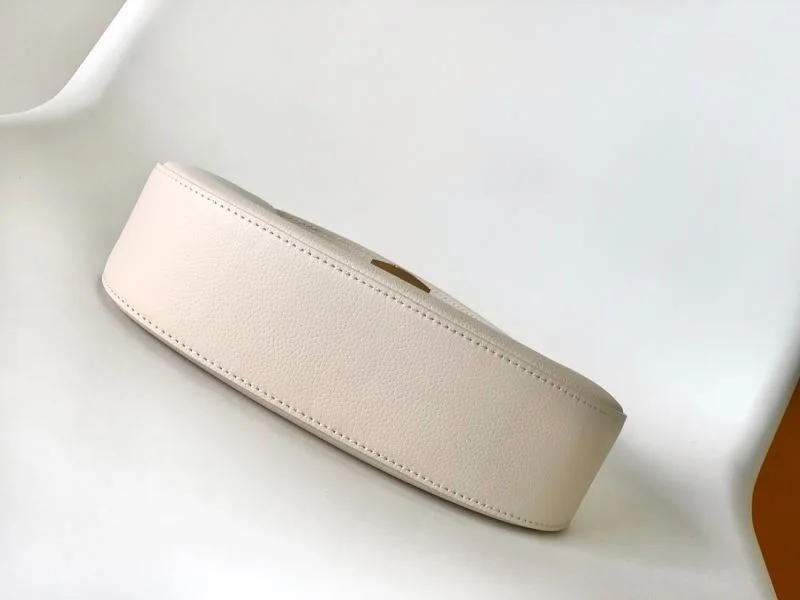 Official Louis Vuitton Hobo Bags