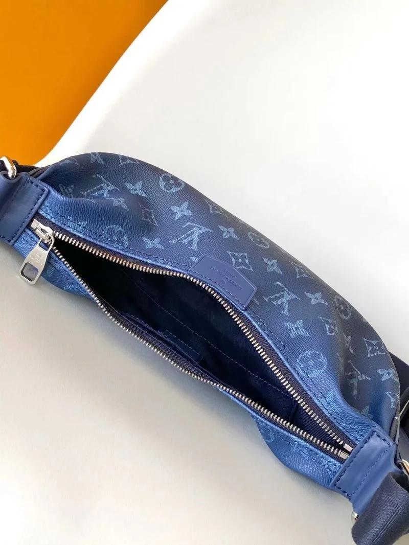 Top match Louis Vuitton Hobo Bags