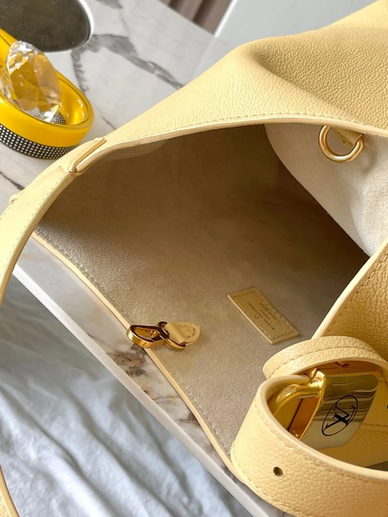 Value-priced Louis Vuitton Hobo Bags