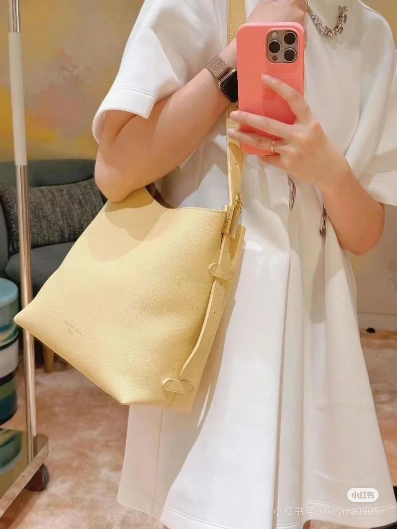 Value-priced Louis Vuitton Hobo Bags