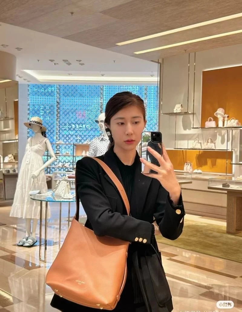Discounted Louis Vuitton Hobo Bags