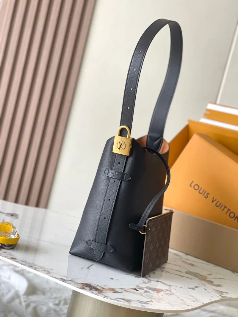 Official Louis Vuitton Hobo Bags