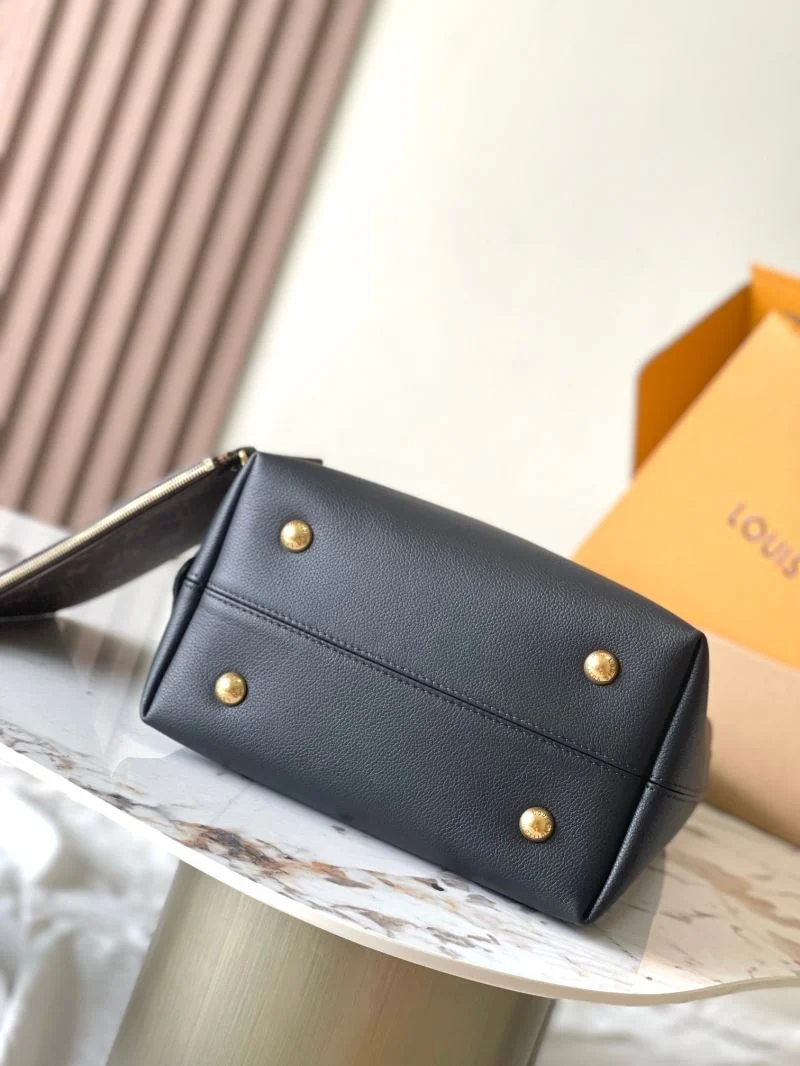 Official Louis Vuitton Hobo Bags