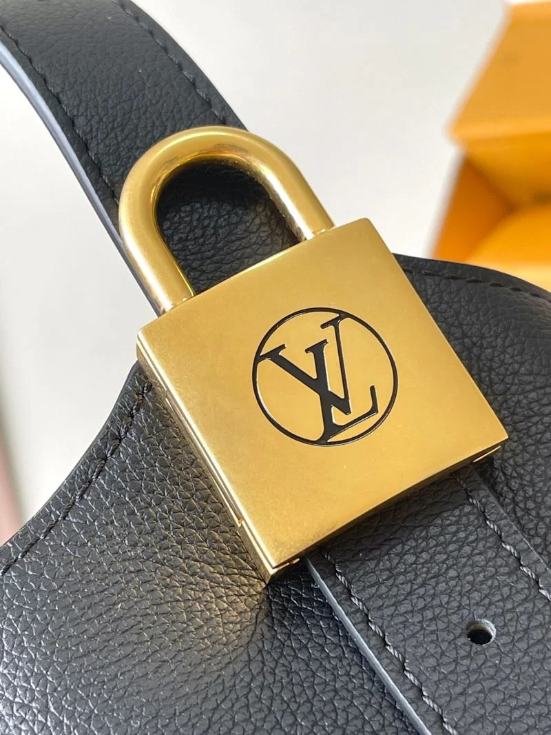 Official Louis Vuitton Hobo Bags