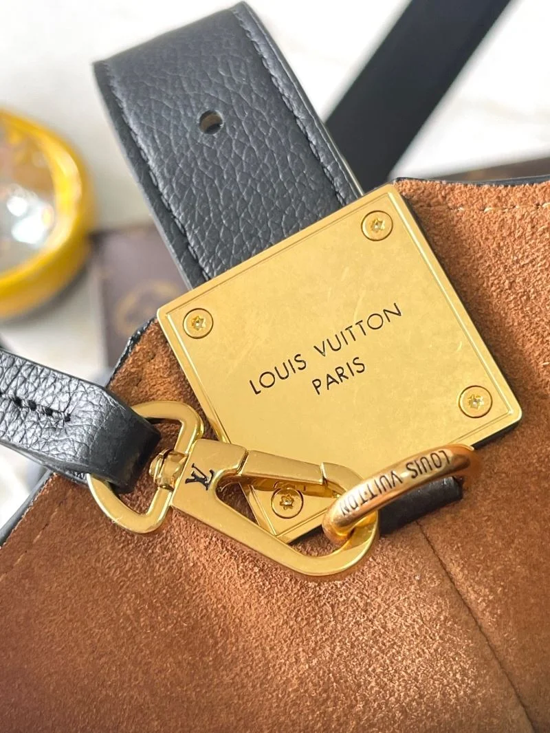 Official Louis Vuitton Hobo Bags
