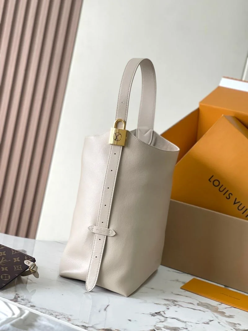 Economical Louis Vuitton Hobo Bags
