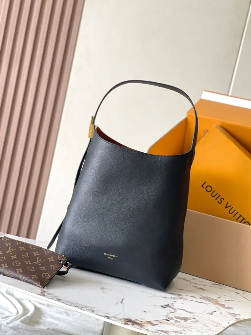Louis Vuitton Hobo Bags