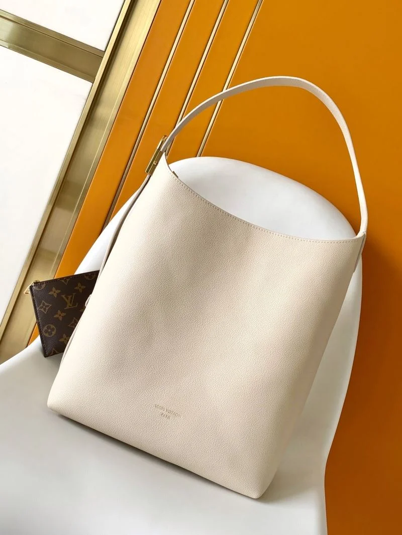 Louis Vuitton Hobo Bags