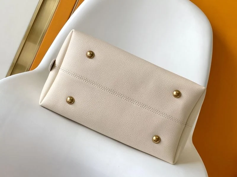 Precise copy Louis Vuitton Hobo Bags