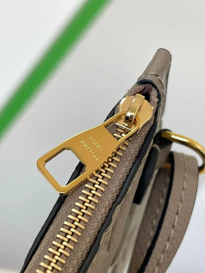 Cut-rate Louis Vuitton Hobo Bags