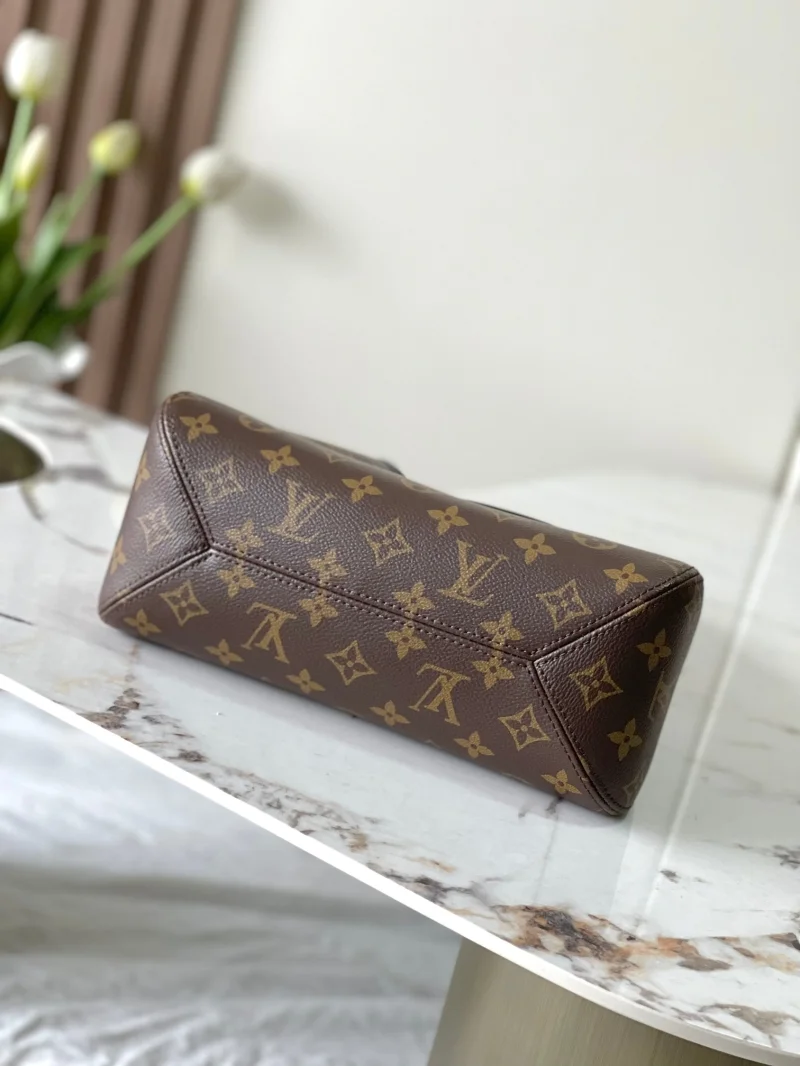 Official Louis Vuitton Hobo Bags