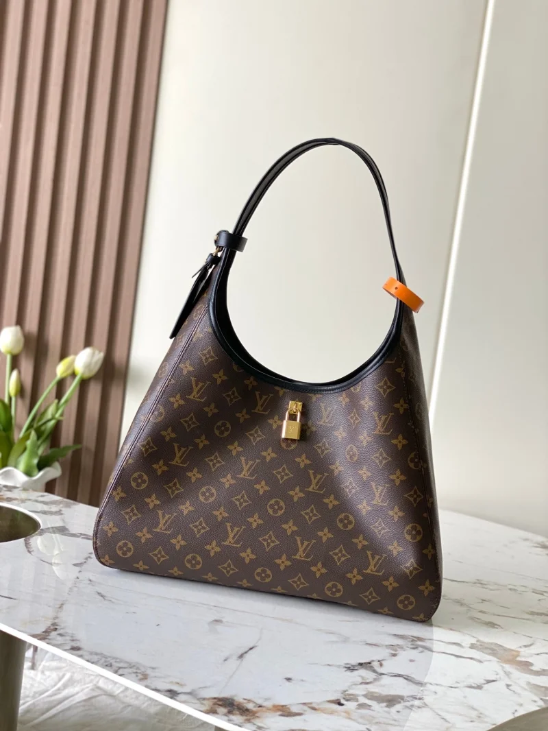 Louis Vuitton Hobo Bags