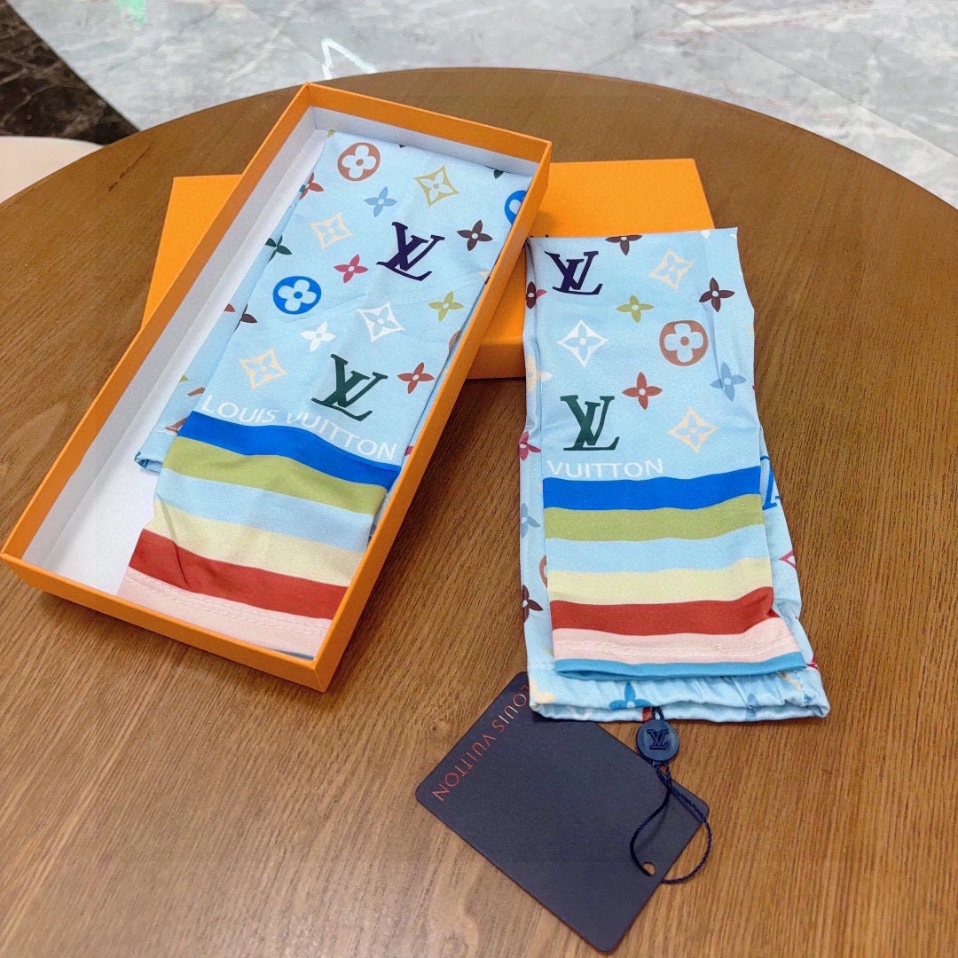 Top match Louis Vuitton Ice Silk Sleeves