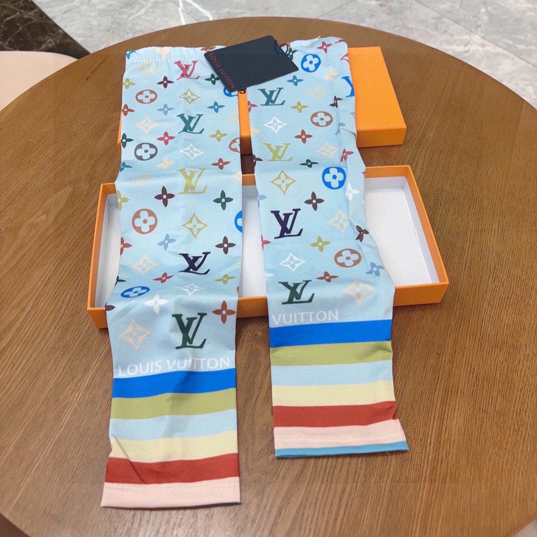 Top match Louis Vuitton Ice Silk Sleeves